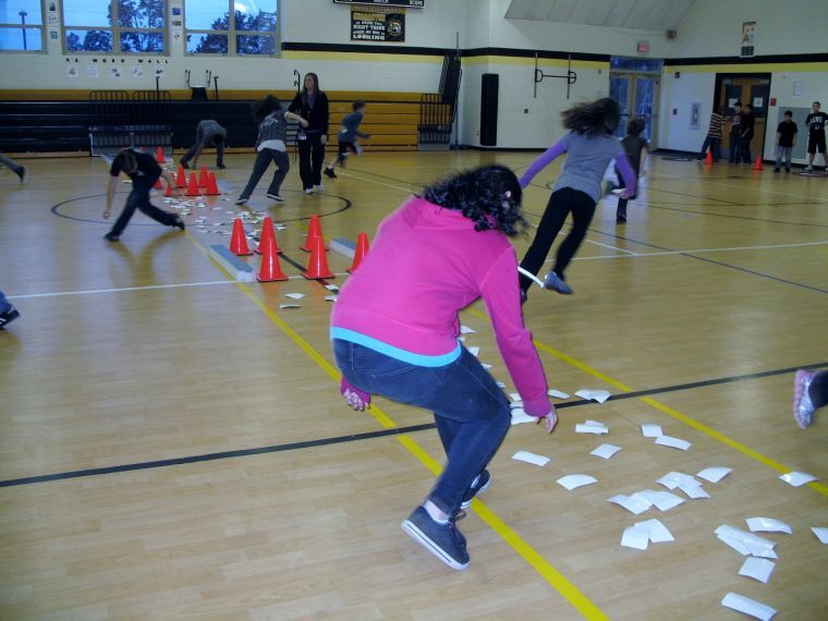 Mayfield has fun with Scrabble Run | Local | insidenova.com
