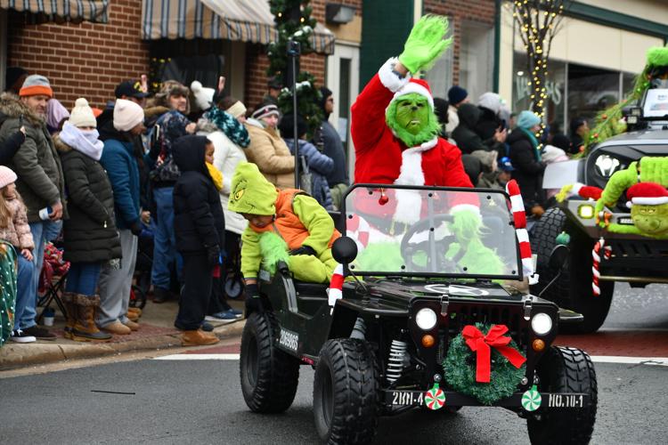 IN PHOTOS: A seasonal scene at the 79th annual Greater Manassas ...
