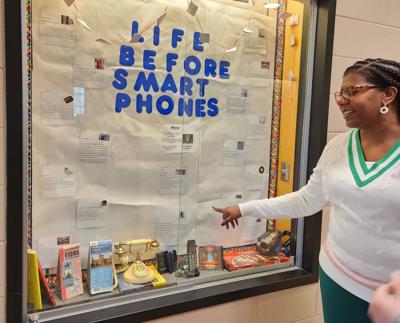 Phones down? Patriot students participate in social media awareness ...