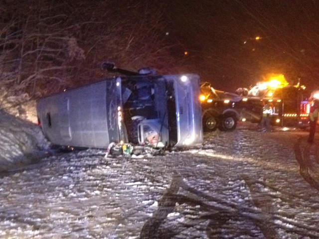 Travel remains treacherous; bus crash closes I-95 | news/fairfax ...