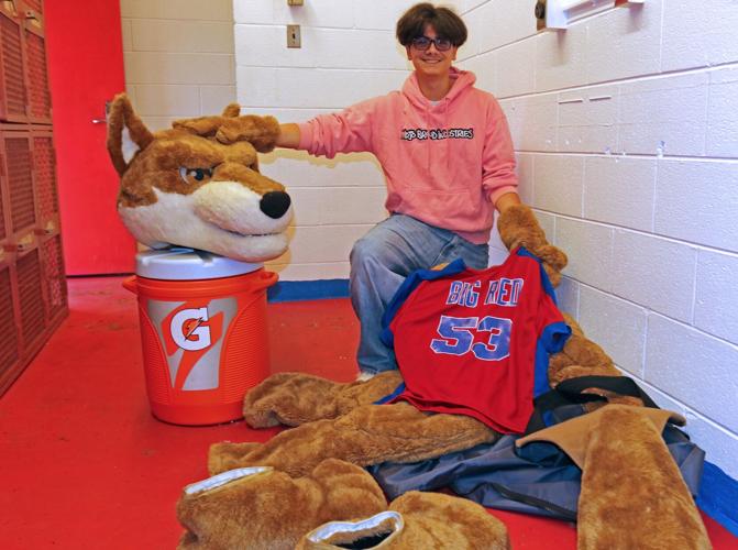 IN PHOTOS: A view from inside Gar-Field's mascot | Sports | insidenova.com
