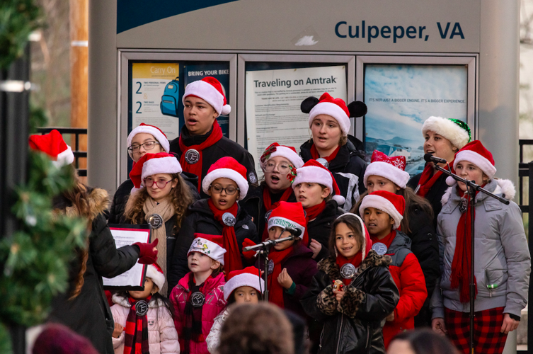 PHOTOS: Culpeper's Christmas Tree Lighting 2022 | InsideNoVa Culpeper ...