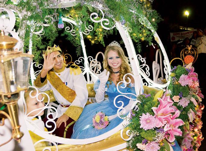 PHOTOS: Scenes from the 2016 Vienna Halloween Parade | Headlines ...