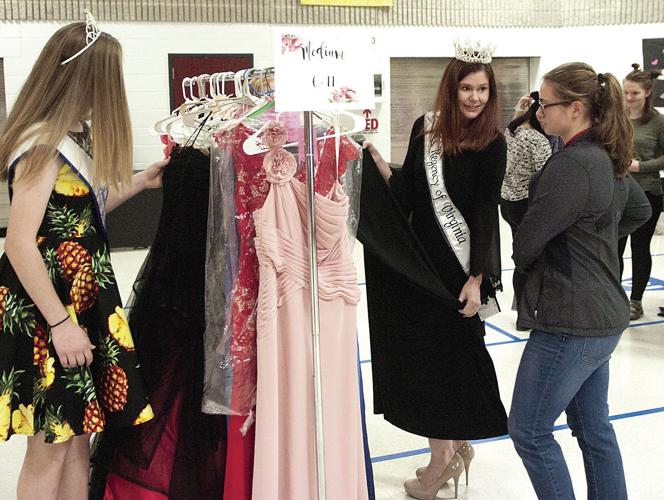 Stafford pop-up shop makes prom dress choice easier | News | insidenova.com