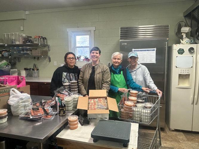 GALLERY: Carver Center food preparation event provides for local ...