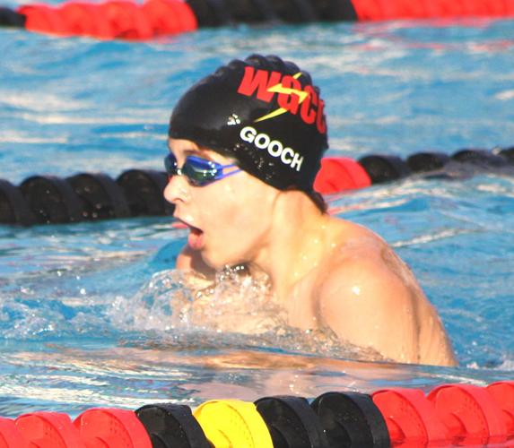 PHOTOS: Washington Golf swimmers find success in the water | Multimedia ...