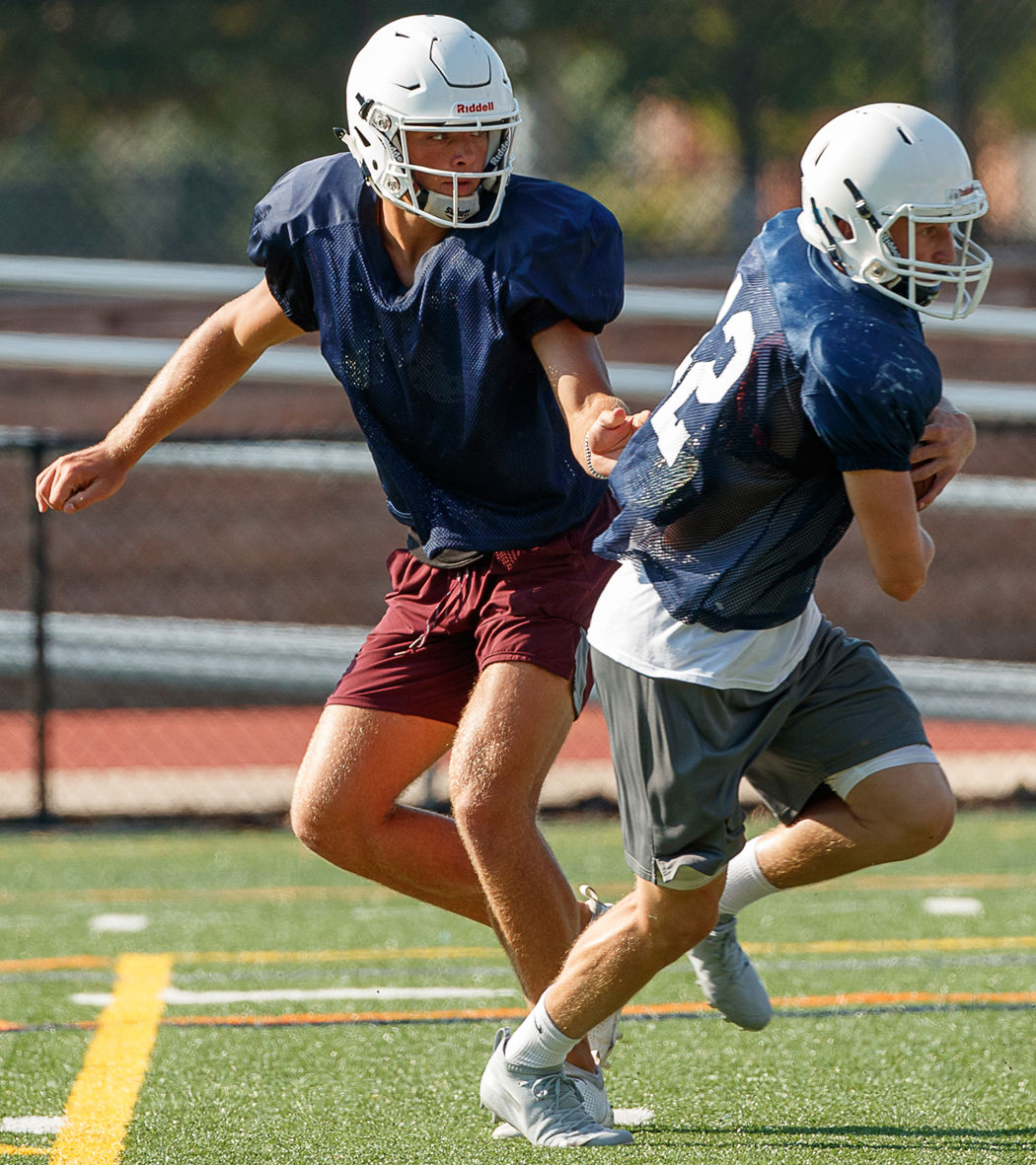 PHOTOS: Yorktown High football practice | Sports | insidenova.com