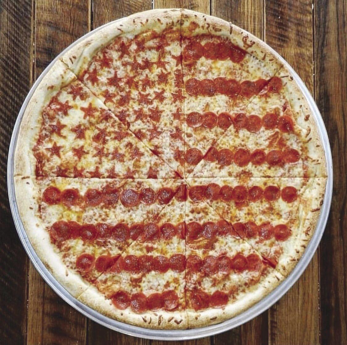 Known for 28-inch pies, Benny’s Pizza opens in Old Town Manassas ...