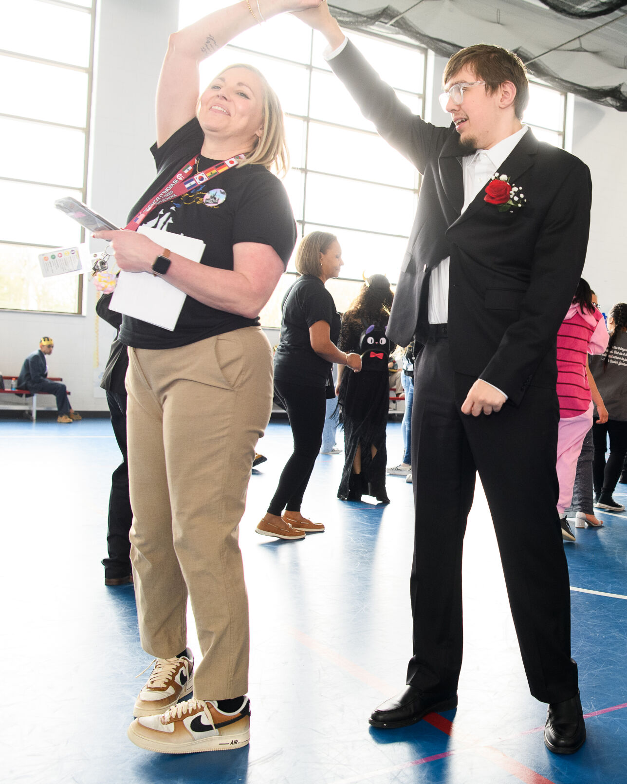 Prince William students share the stage at unified prom | Headlines ...