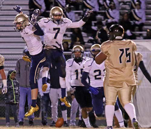 Wrestling helps Hylton’s Jose Benavides become team’s top tackler ...