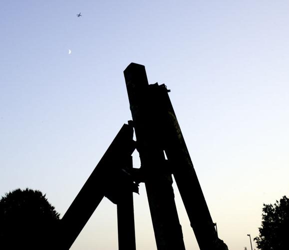 WTC beams dedicated at Liberty Memorial | Photo Galleries | insidenova.com