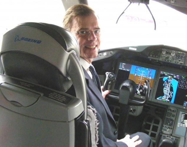 Chamber Contingent Gets Look Inside Next-Generation Boeing Jet | news ...