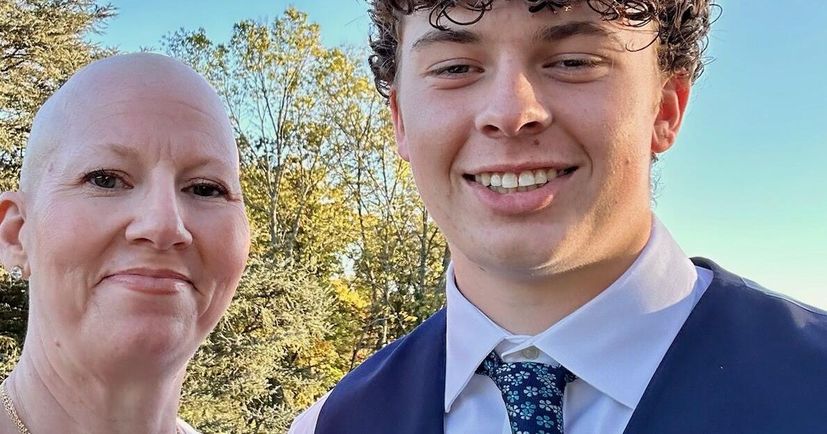 Hugs say it all for Patriot QB Tyler Knutson and his mother | Prince ...