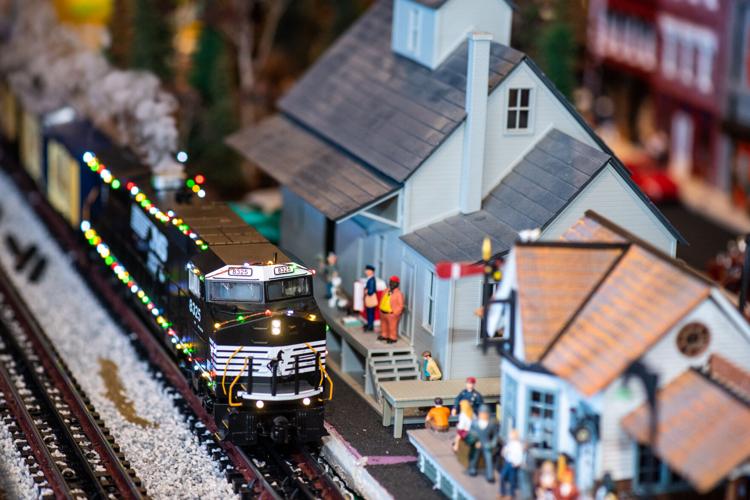 IN PHOTOS: 'Winter Wonderland Train Show' at ARTfactory | Headlines ...
