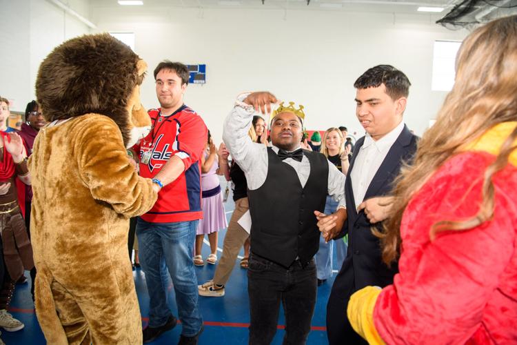 Prince William students share the stage at unified prom | Headlines ...