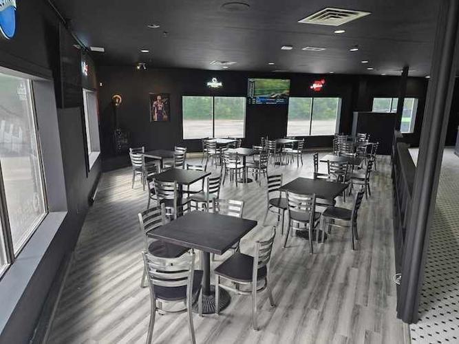 New sports bar looks to bring fun to Renfrew