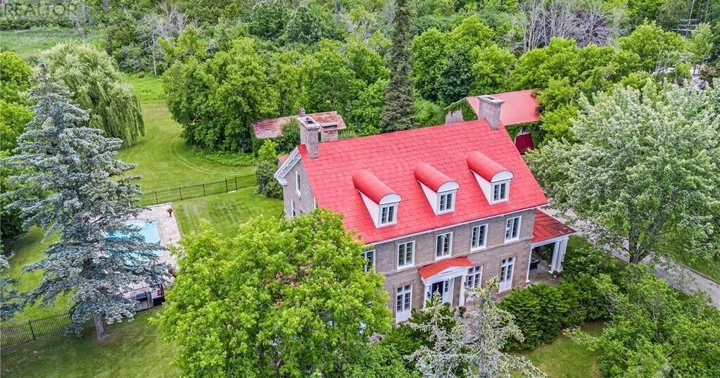 ‘A piece of history’: Merrickville estate listed at $2.2M