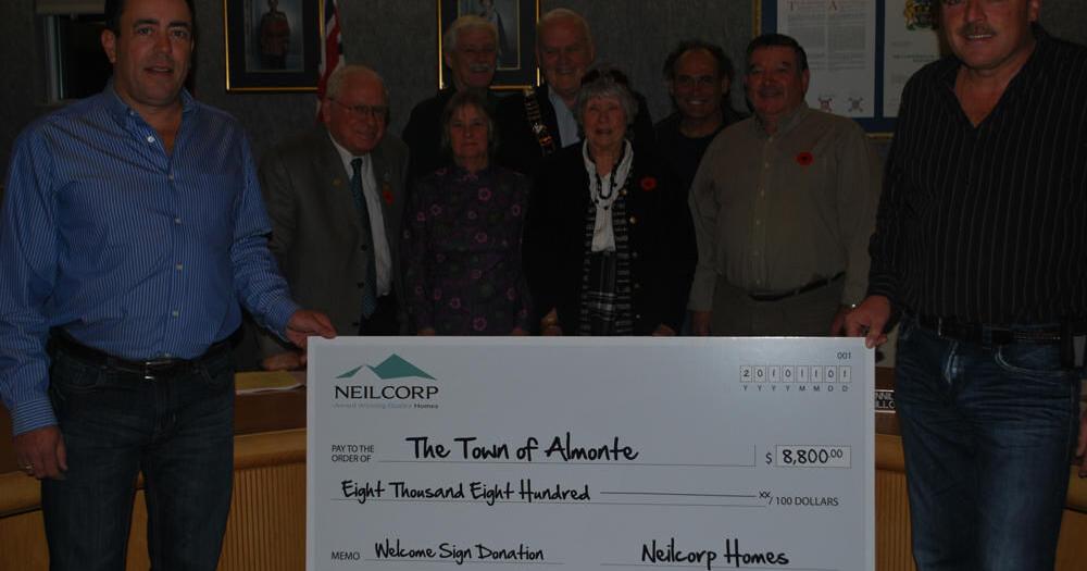 Housing company donates $8,800 towards two new Almonte signs