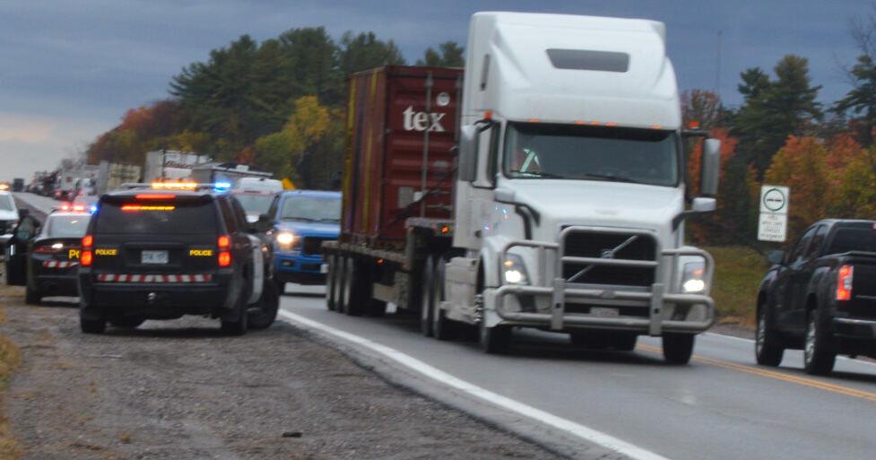 UPDATE: Three injuries in McNab/Braeside crash