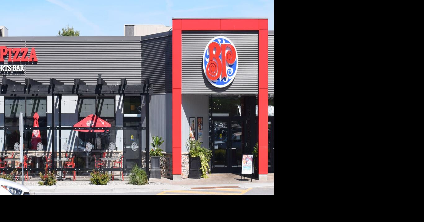Boston Pizza in Smiths Falls: A family dining restaurant with a family ...