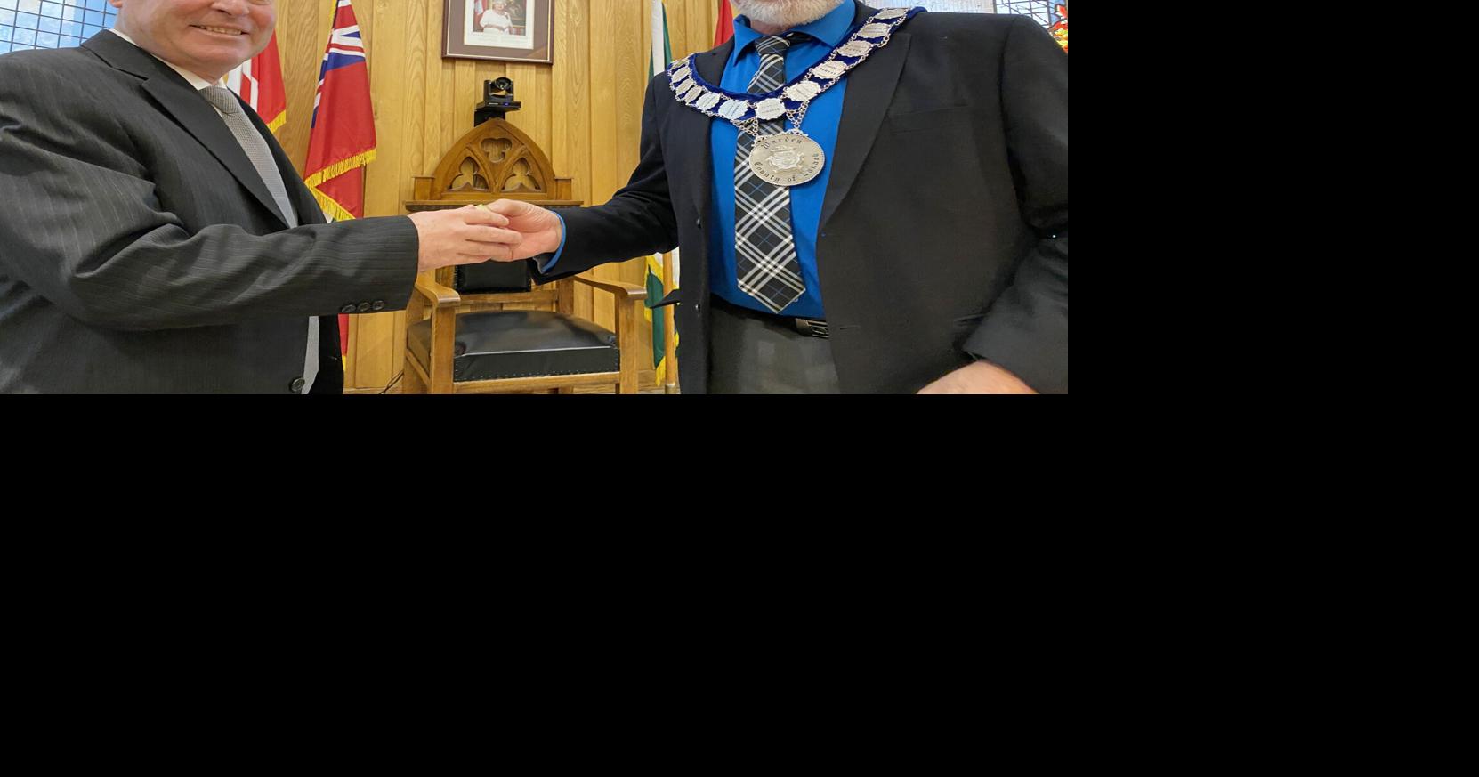 Outgoing warden offers 5 pieces of advice to new council