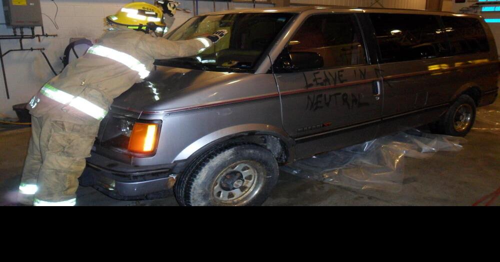 Carp firefighters rip through Calgary