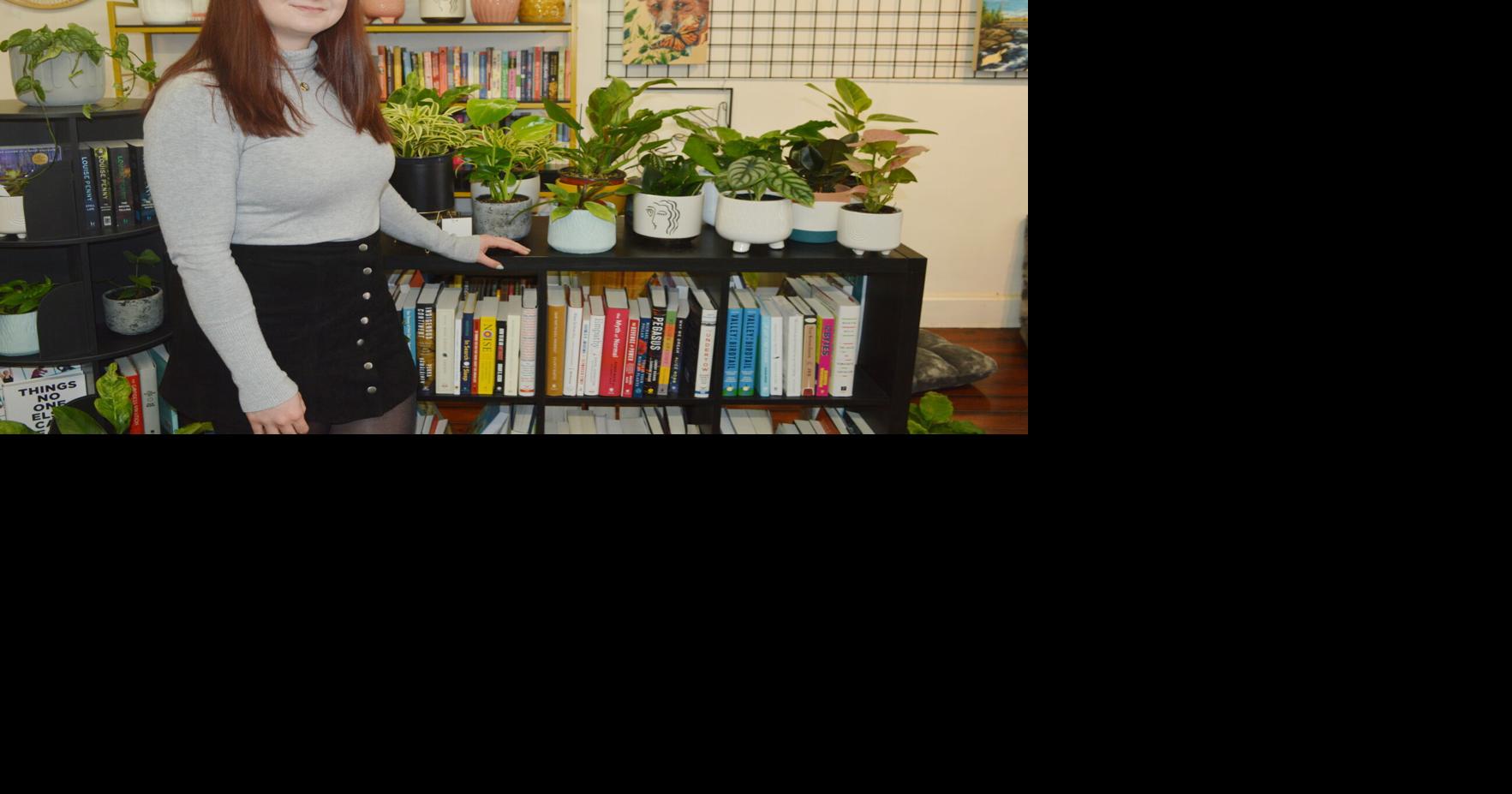 ‘It fills a gap’: In a Bind gives downtown Renfrew a new bookstore