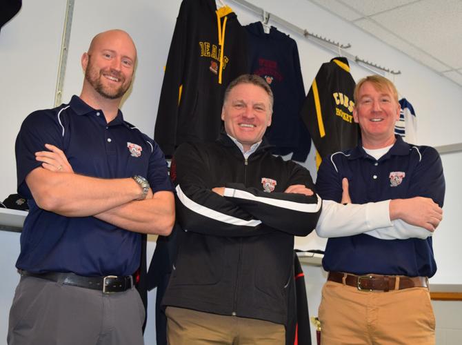 Midway Mustangs Hockey School stays in Smiths Falls