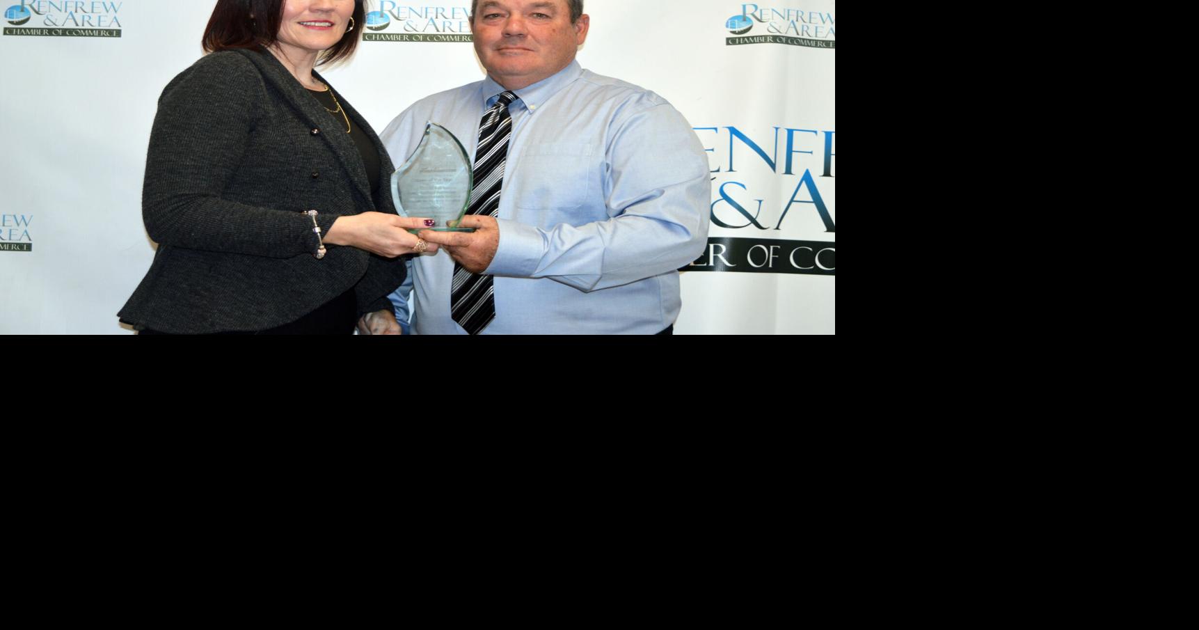 ‘Giving a boost’: Nancy and Ron Dunbar are Renfrew’s 2022 Citizens of ...