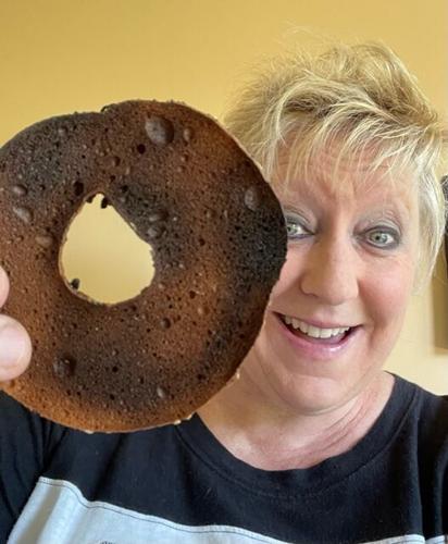 Kemptville burnt bagel ad goes viral on Facebook Marketplace