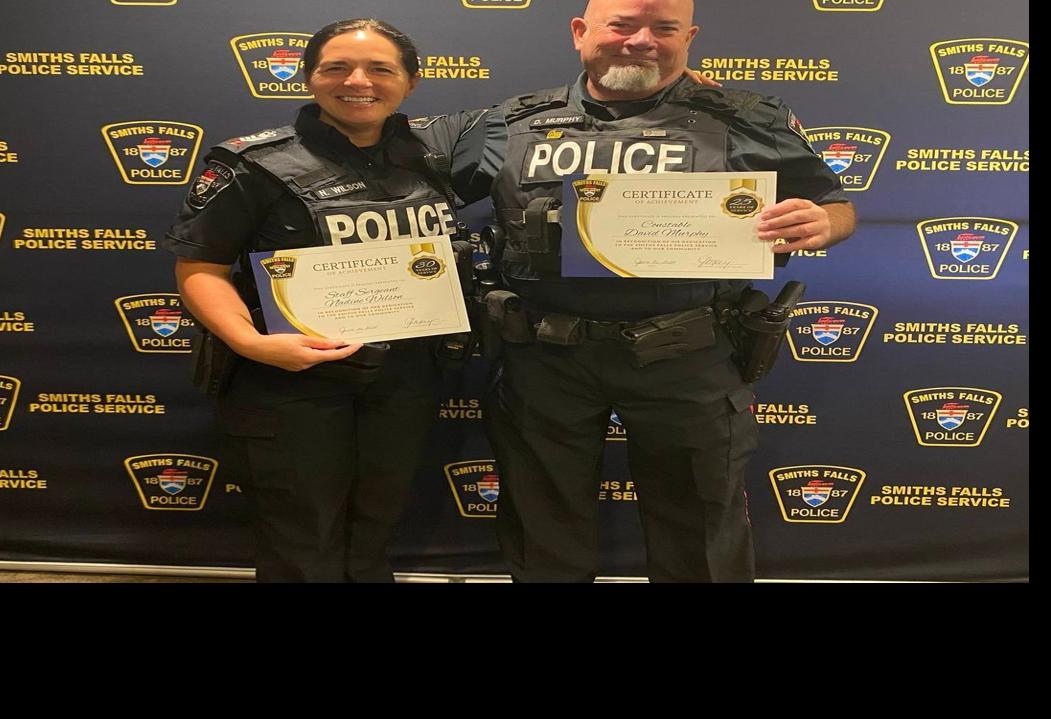 Smiths Falls police officers recognized for years of service