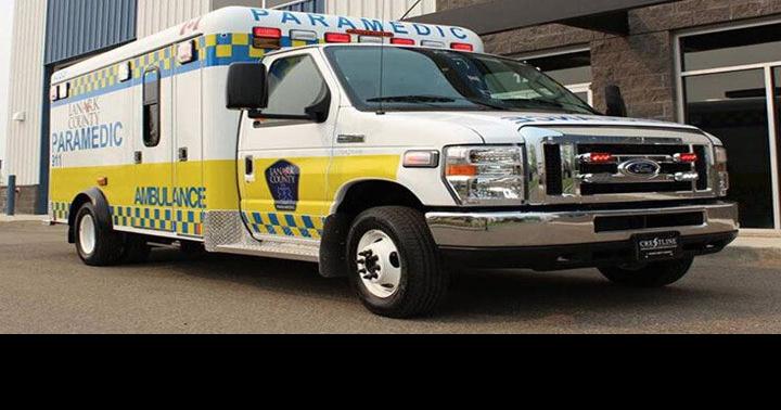 Police, fire, ambulance respond to ‘head-on’ 2-vehicle MVC in Almonte