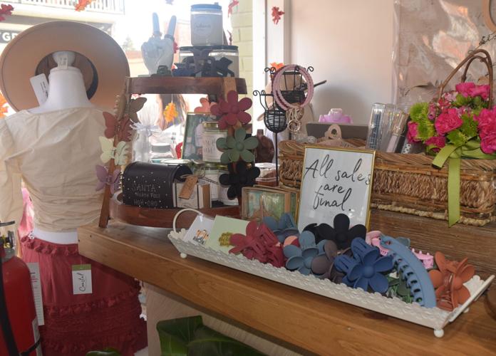 New consignment shop now open in Carleton Place