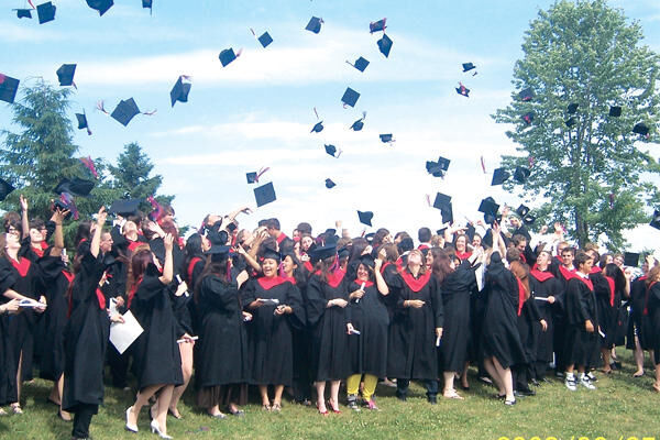 West Carleton tips hat to 2009 graduates