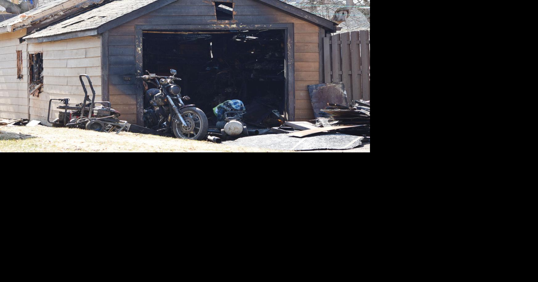 Fire destroys detached residential garage in Almonte