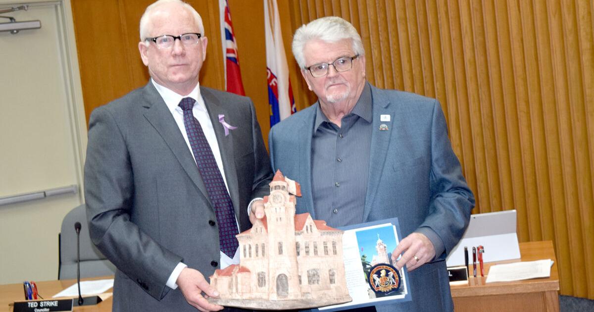 Stack accepts Arnprior town award on family’s behalf
