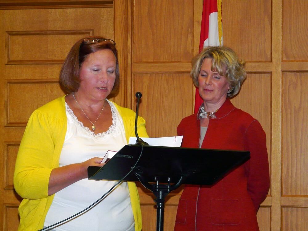 Beth Peterkin sworn in as Perth's newest councillor