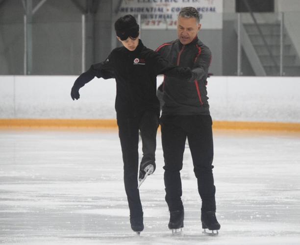 Valley skating clubs begins season with world-class coaching