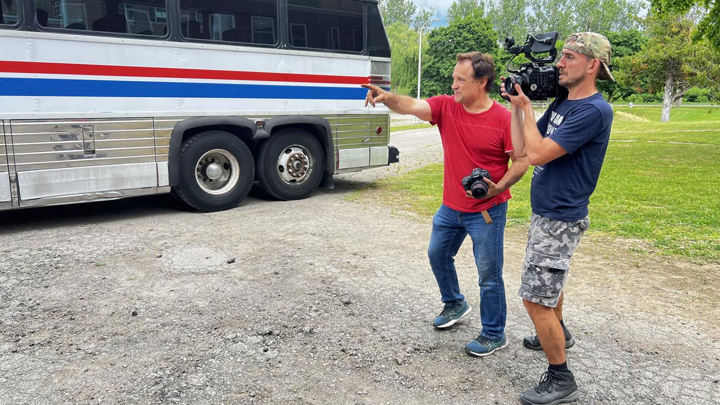 'Gritty love triangle': 'Pictures of Us' filming in Smiths Falls at ...