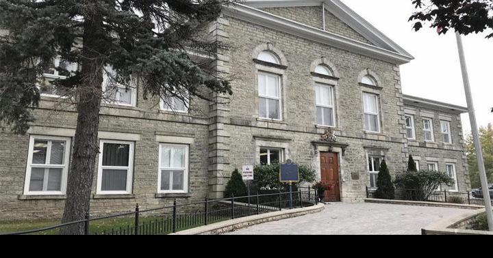 Perth high school teacher David Giroux acquitted