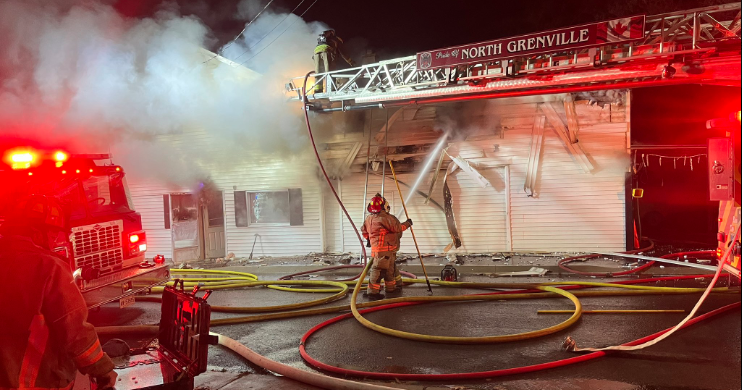 ‘No one is hurt’: House fire closes road in Kemptville