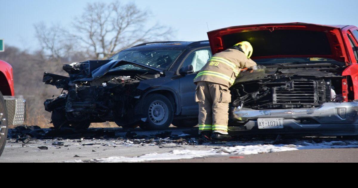 Injuries follow two-vehicle collision near Renfrew
