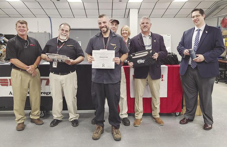 Kalitta Air Maintenance apprenticeship program graduates 21 | News ...