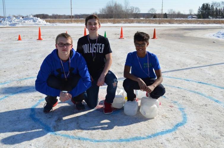 Cambridge Middle School students go for gold | News | isanti ...