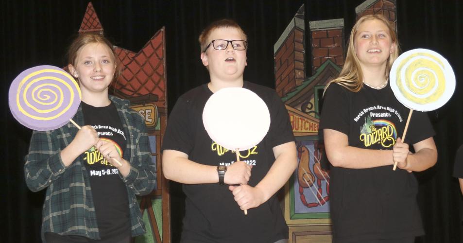 Both veteran actors and new faces embark on journey to Oz | News ...