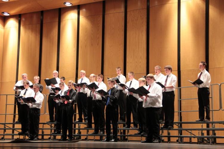 April brings "Mayhem" to CIHS | News | isanti-chisagocountystar.com