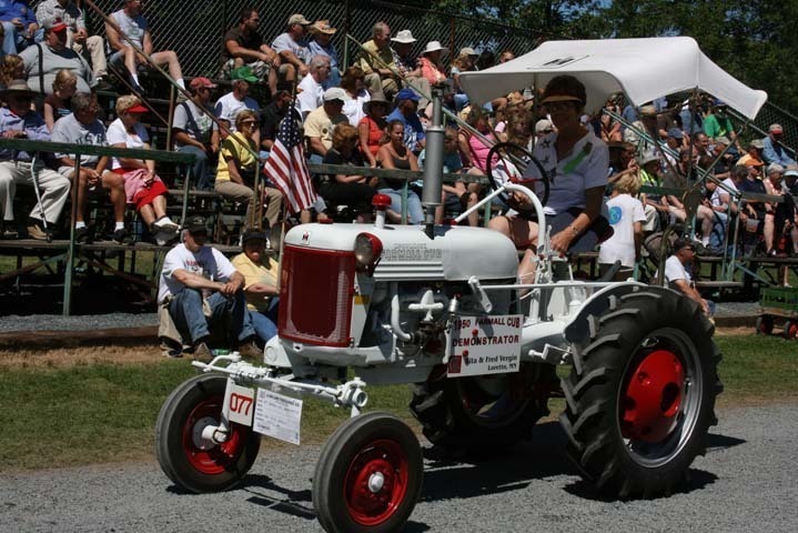Almelund Threshing Show | | isanti-chisagocountystar.com