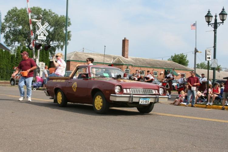 Saturday: Were you SIGHTED at the Fair Parade? | | isanti ...