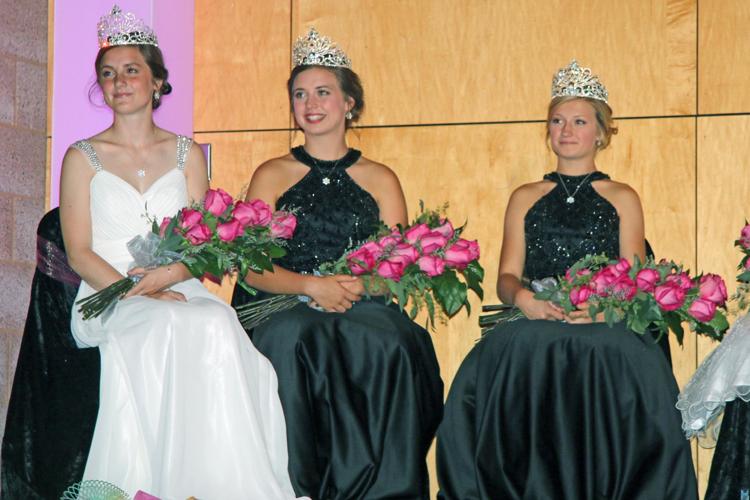 Cambridge Ambassador program goes back in time with ’80s theme | News ...