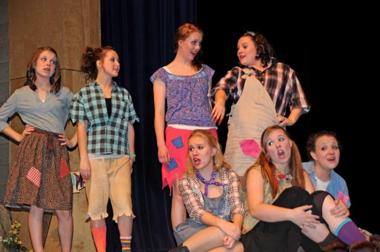 [photos] Cambridge-Isanti presents 'Li'l Abner' | | isanti ...